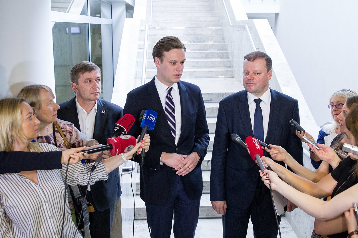 Konservatoriai svarsto tris variantus, jei „valstiečiai“ trauktųsi iš ...
