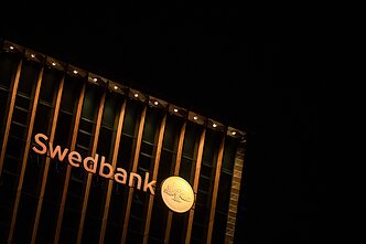 „Swedbank“ programėlės ir interneto banko trikdžiai pašalinti - LRT