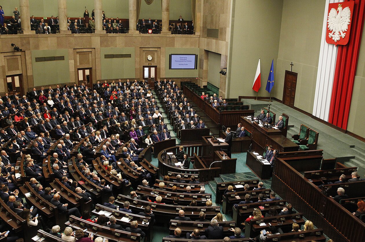 Lenkijos opozicinės partijos sako vienijančios jėgas prieš rinkimus - LRT