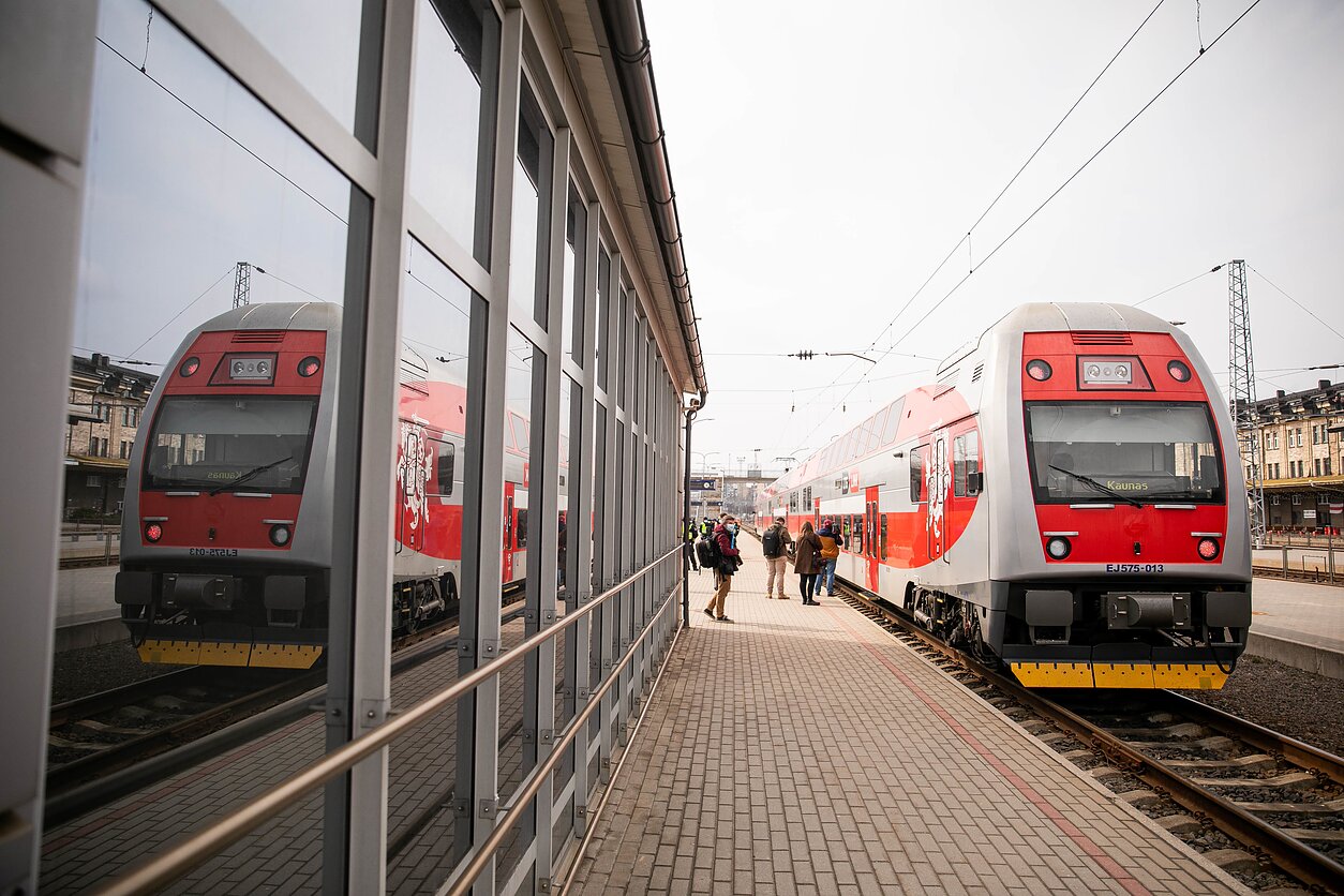 Paaiškėjo tvarkaraštis, kaip atrodys kelionė traukiniu iš Vilniaus į ...