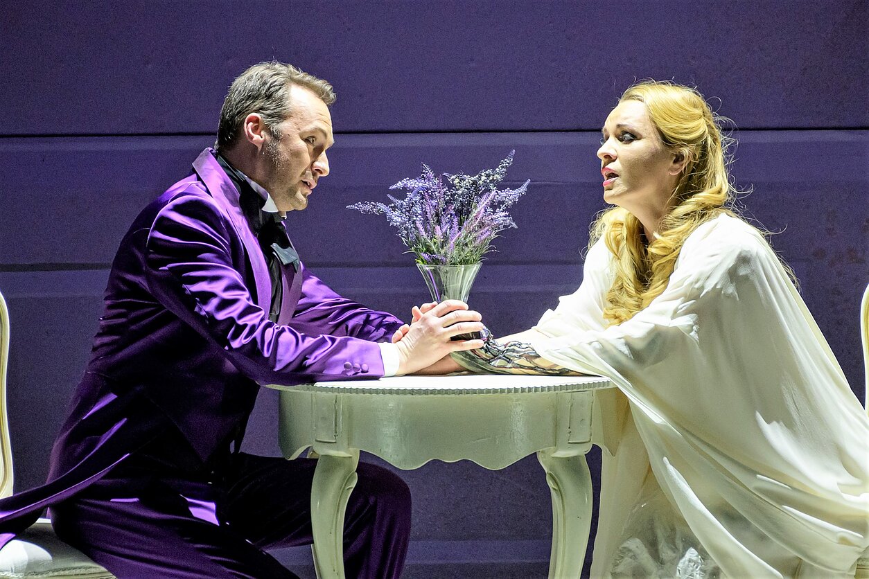 Operos solistė Katerina Tretyakova – apie sukneles scenoje: ilgos ar ...