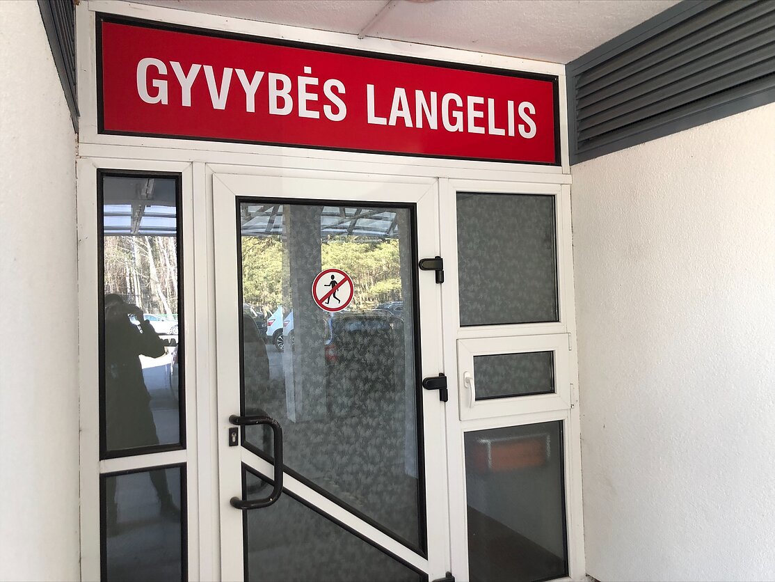 Mamai palikus kūdikį Kaišiadoryse prie ligoninės durų steigs daugiau ...