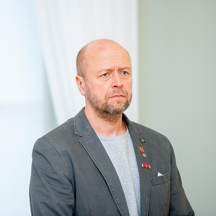 10–12. Jonas Ohmanas - į Ukrainą vežame net dyzelį - Radioteka - LRT