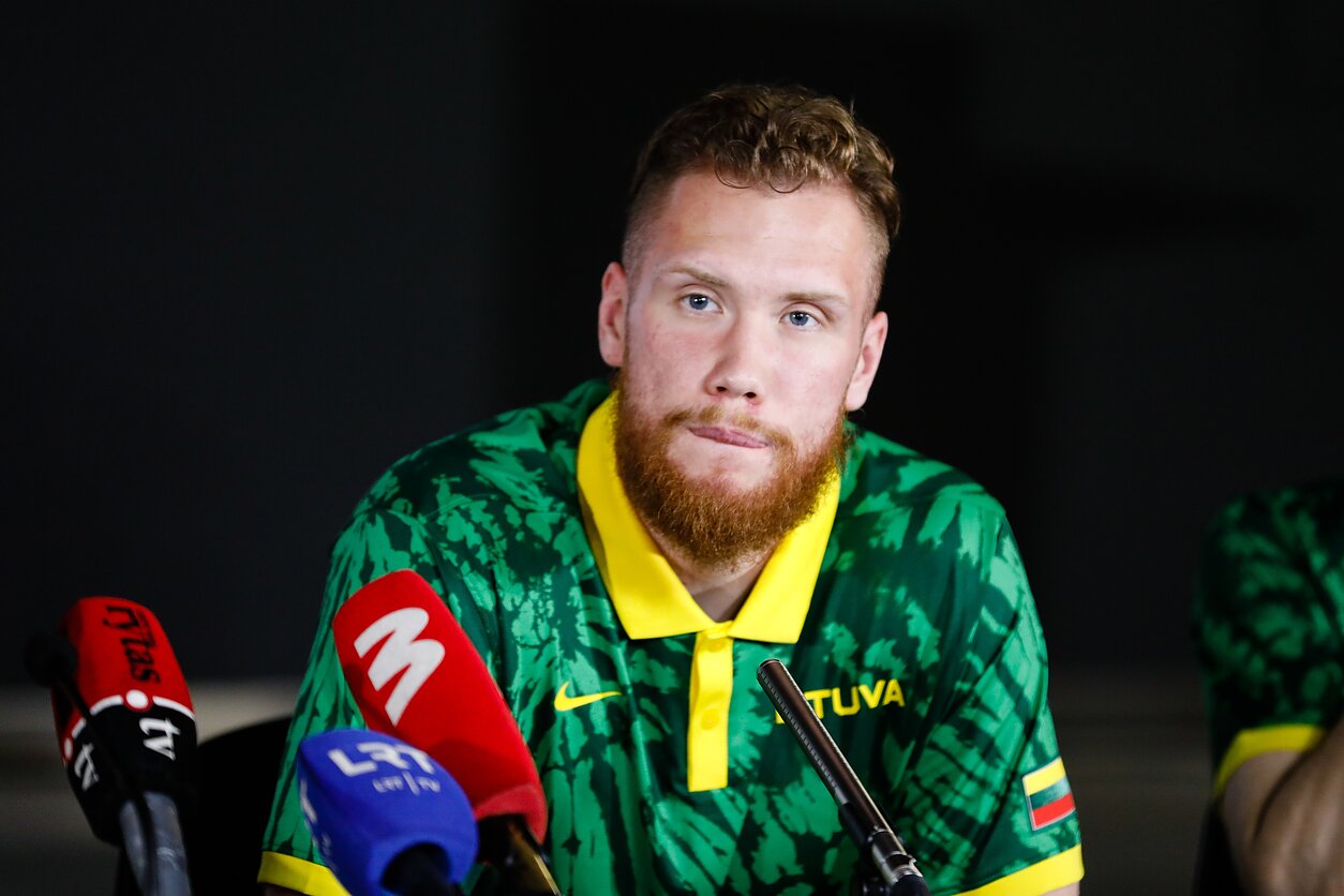 Pirmą kartą į Lietuvos rinktinę atvykęs Brazdeikis: visada norėjau ...