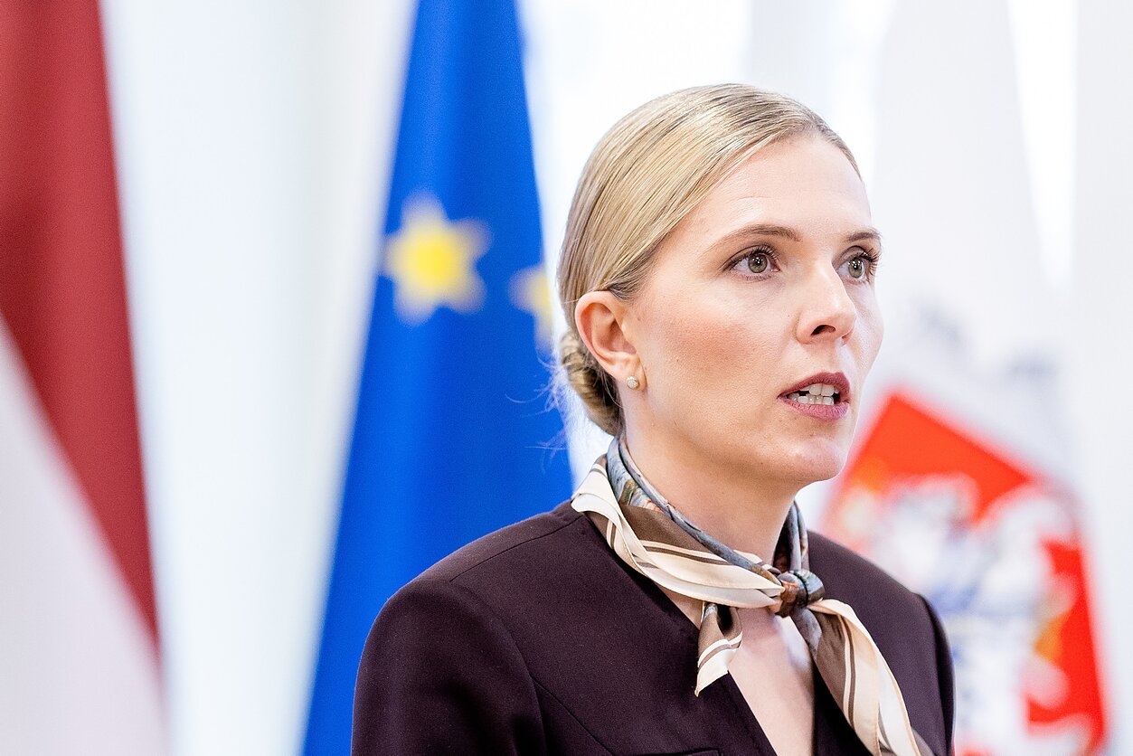 Bilotaitė perspėja – tiesioginis skrydis iš Irano į Minską reiškia ...
