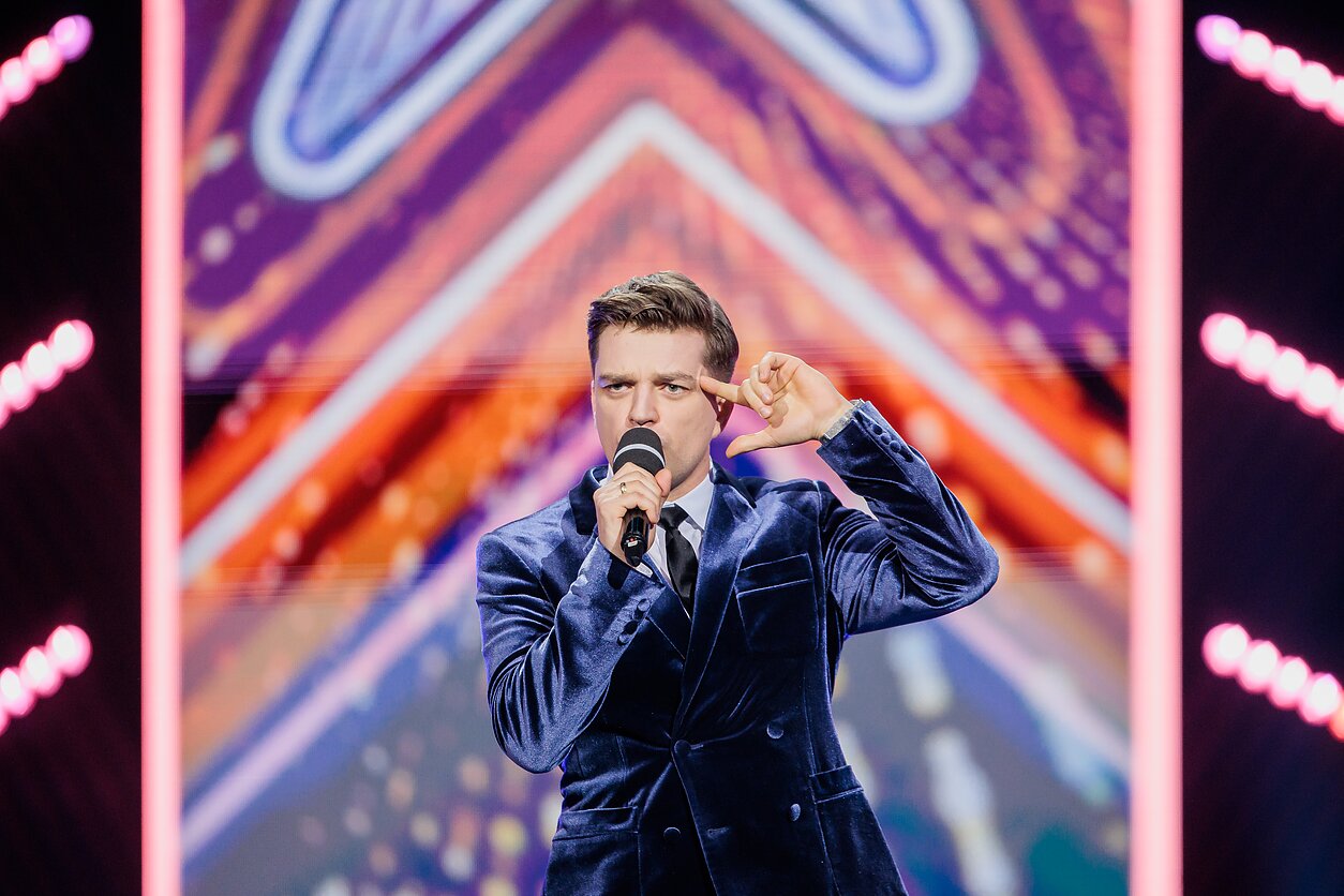 Jonas Nainys – Jovani pristato Londone nufilmuotą stilingą klipą: „Šis ...