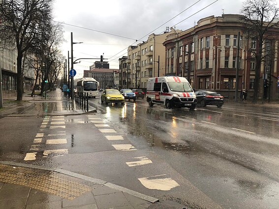 Dalį Lietuvos nuplovė liūtis, Kaune patvino kelios gatvės - LRT