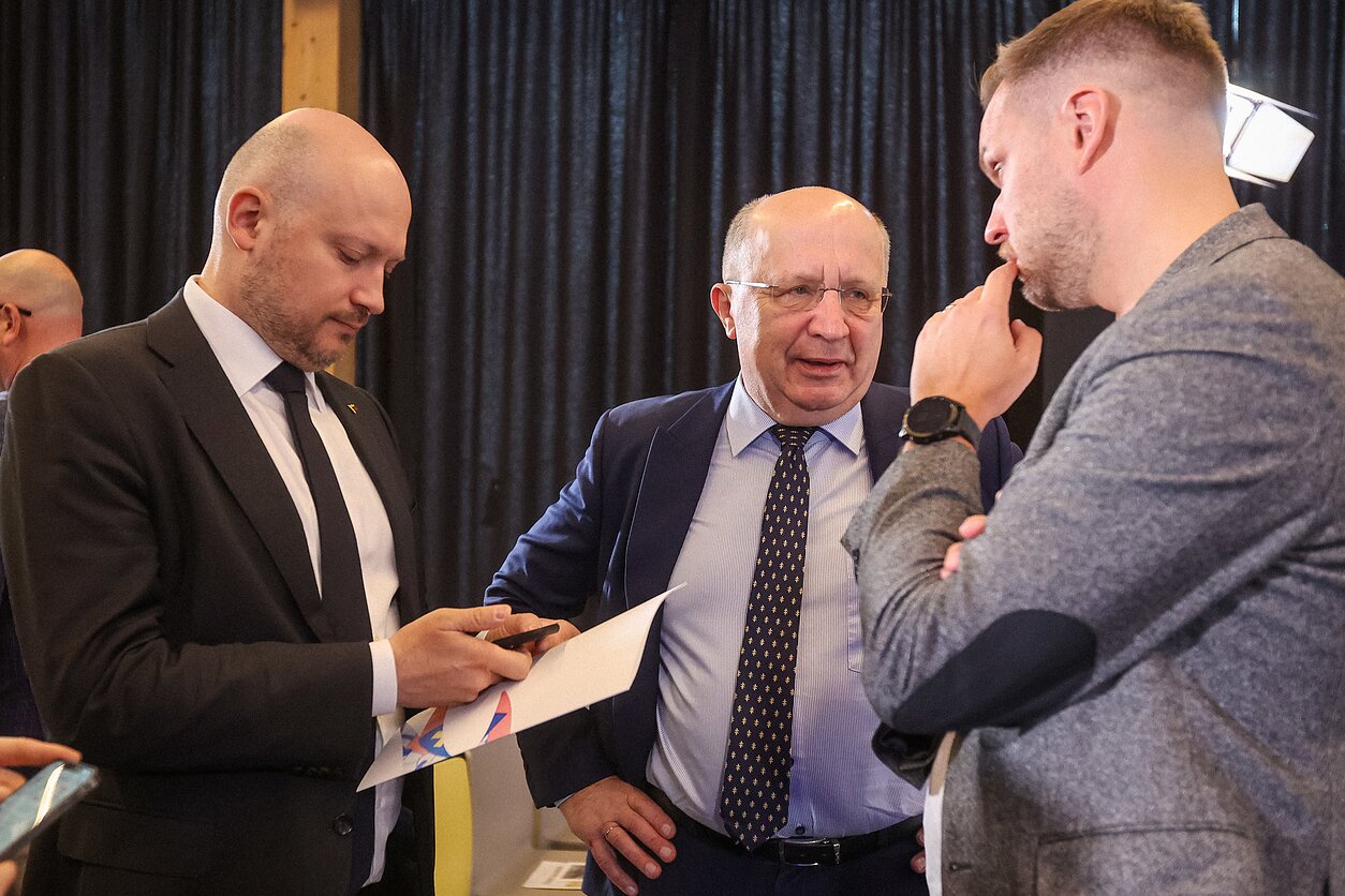 Konservatoriai rinksis į prezidiumo posėdį: aptars politinę padėtį - LRT