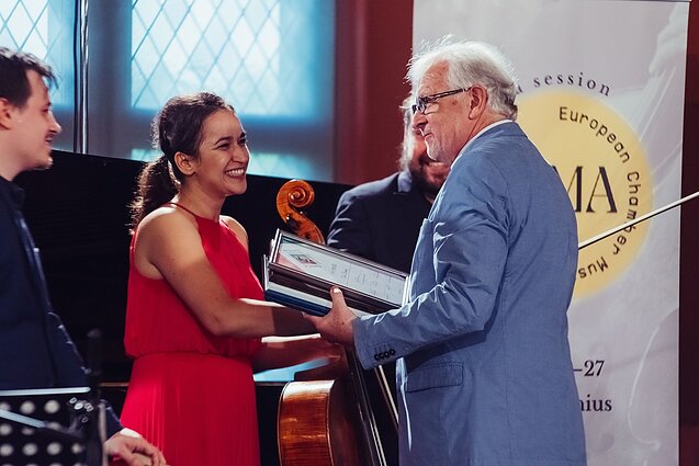 Profesorius Rimantas Armonas: violončelininkai yra tokia tauta, kuri ...