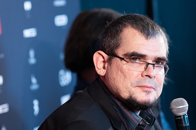Emilis Vėlyvis: nemėgstu žmonių, bet išmokau su jais bendrauti - LRT