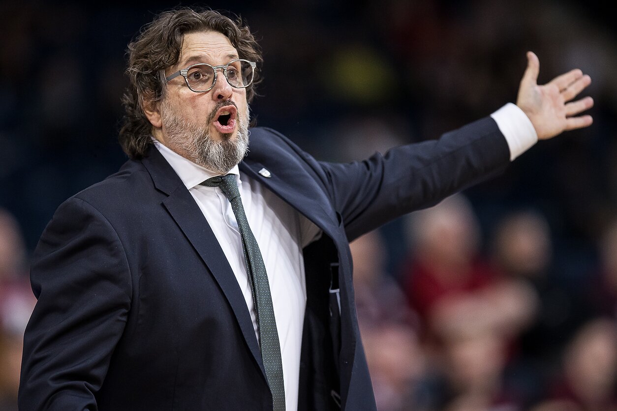Žalgiriečius po pergalės Panevėžyje peikęs Trinchieri: žengėme ne vieną ...