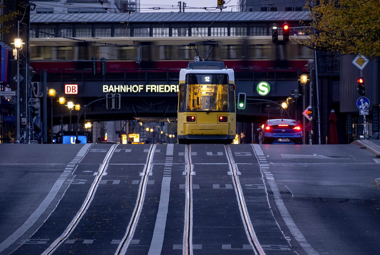 Vokietijoje tramvajuje padegta moteris - LRT
