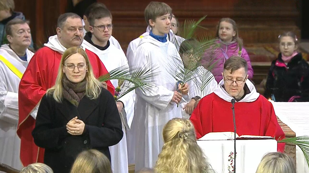 Verbų sekmadienis. Šv. Mišios Vilniaus Bernardinų bažnyčioje ...