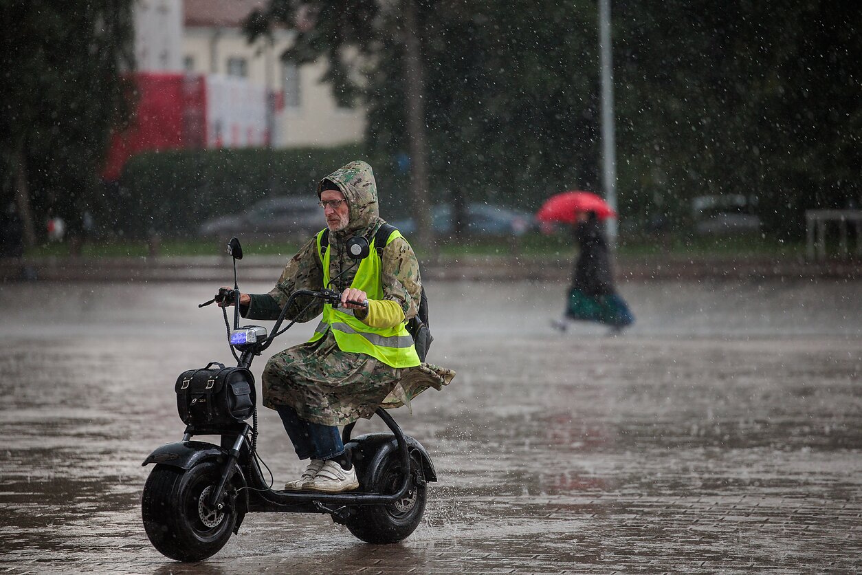 Orai primins – į Lietuvą jau netrukus pasibels ruduo: mažėja šilumos ...