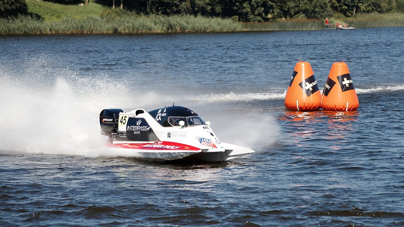 Pasaulio F-2 vandens formulių čempionato varžybos - Mediateka - LRT