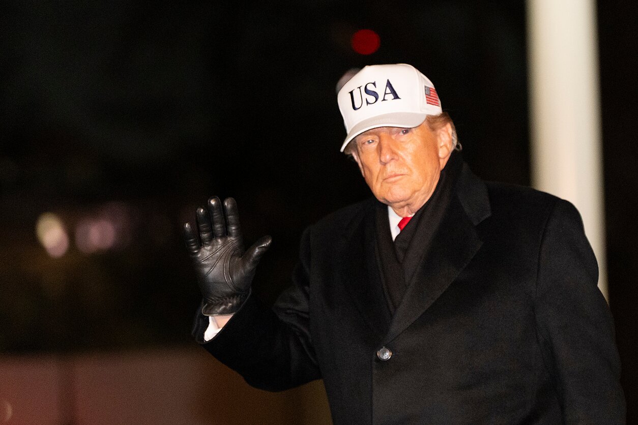 Trumpas grasina Iranui dėl branduolinių derybų: teigia, kad „laikas ...