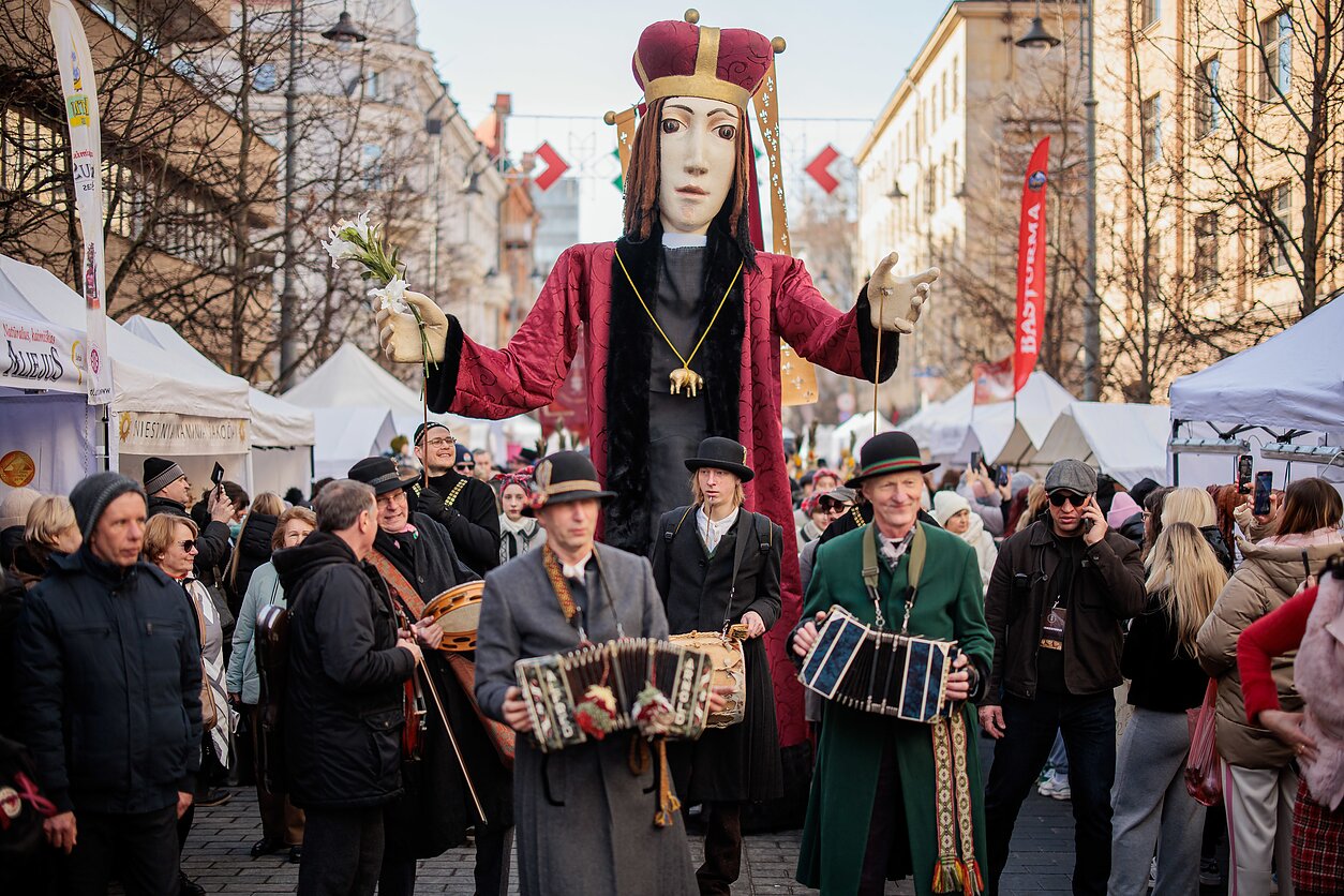 Sostine pražygiavęs Šv. Kazimieras paskelbė mugės pradžią: lankytojai ...